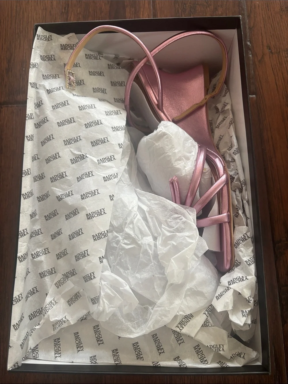 Badgley Mischka | Shoes | Badgley Mischka Metallic Pink Knotted Wedge ...